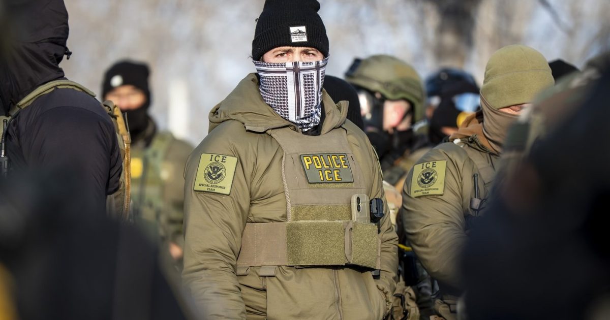 National Newswatch | Photo Gallery: Protesters rally in Minneapolis…