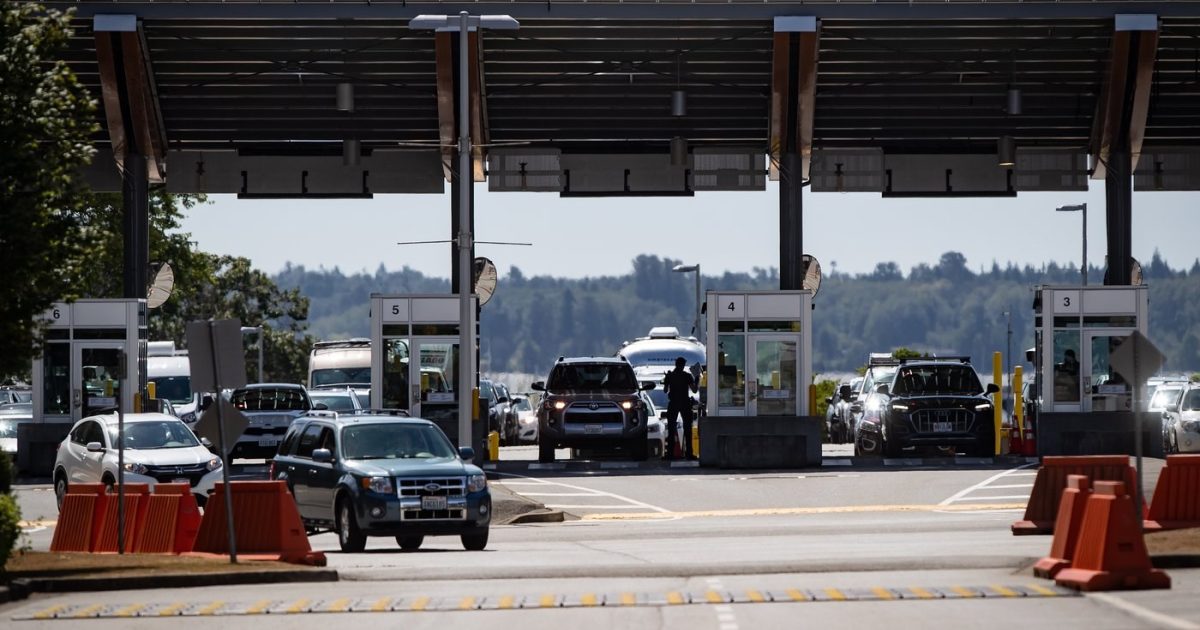 National Newswatch | A CBSA strike could soon snarl border traffic.…