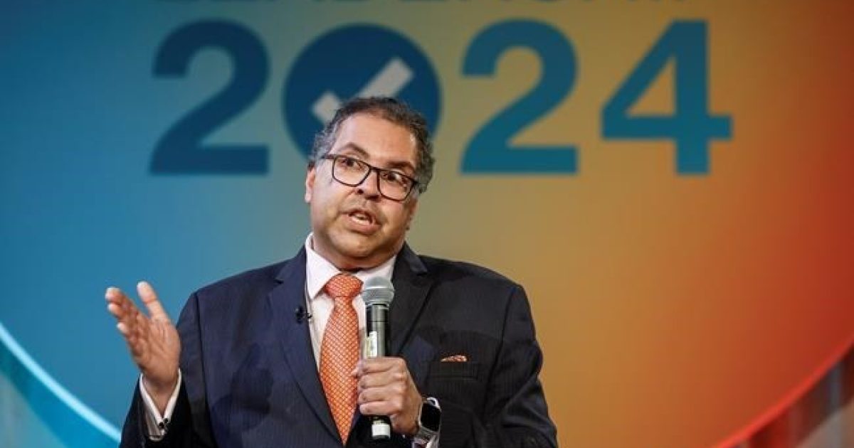 National Newswatch | Alberta NDP debate marked by agreement, until it…