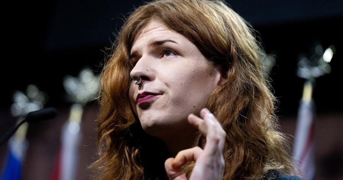 National Newswatch | Trans activist wants federal guidance on U.S.…