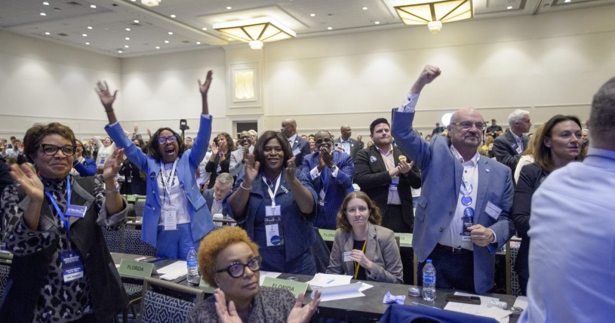 National Newswatch | Democrats elect Ken Martin, the party leader in…