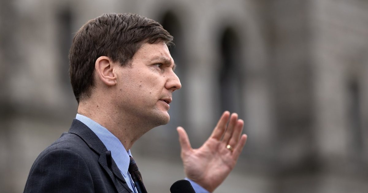 National Newswatch | David Eby says he doesn't get why Ottawa is…
